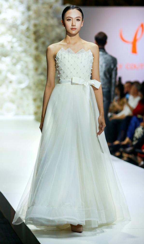 White Whispers Long Dress | Yaly Couture Bespoke -- Exclusive, Trendy ...